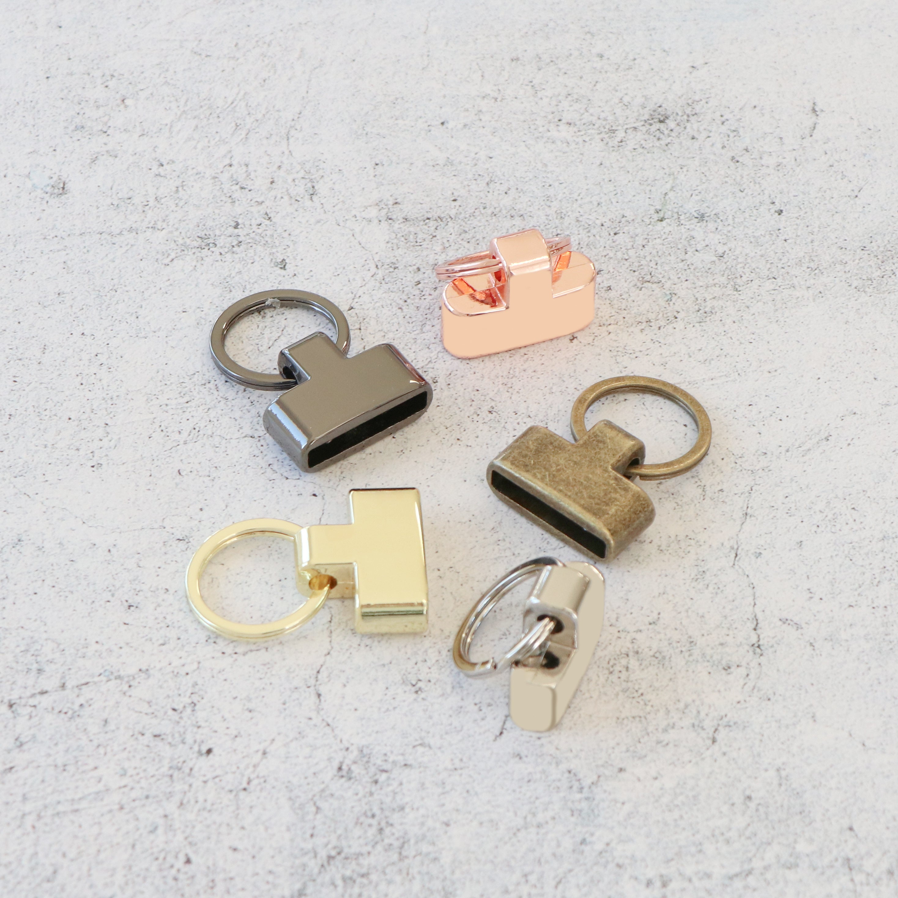 Two 1" Screw-in Key Fobs – Sallie Tomato