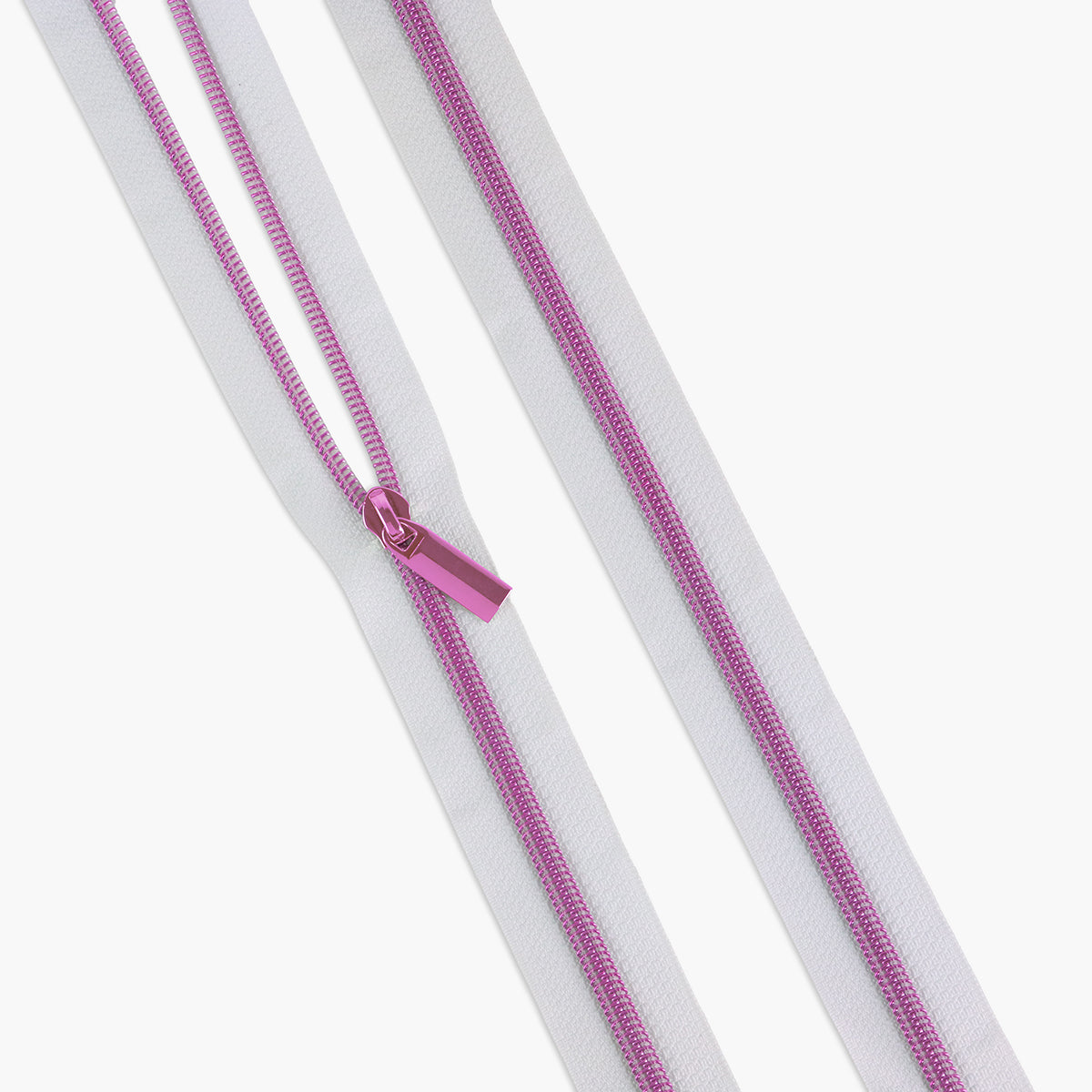 Tula Pink White Nylon Coil Zipper Tape – Sallie Tomato